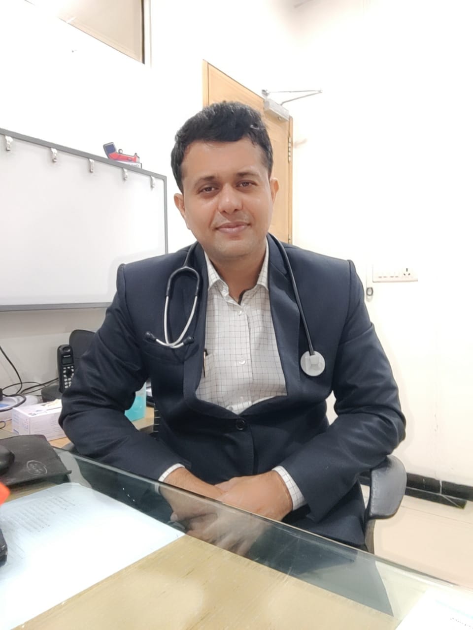 Rheumatologist in Pune | Dr. Nilesh Patil (Magar)